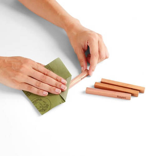 דוחה עש הבגדים מעץ ארז Rayen | אביזרים לכביסה | כביסה וגיהוץ | קורצקי